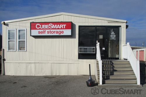 CubeSmart Self Storage - Philadelphia - 456 North Christopher Columbus ...