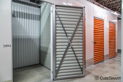 Urban Self Storage: Lowest Rates - SelfStorage.com