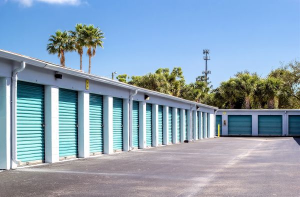 Prime Storage - Stuart: Lowest Rates - SelfStorage.com