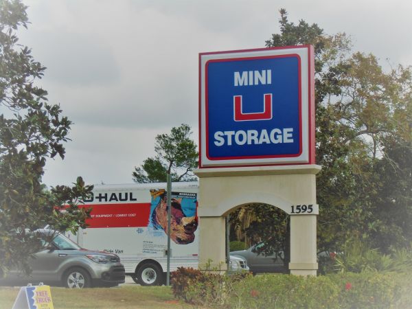 Mini U Storage - Palm Bay: Lowest Rates - SelfStorage.com