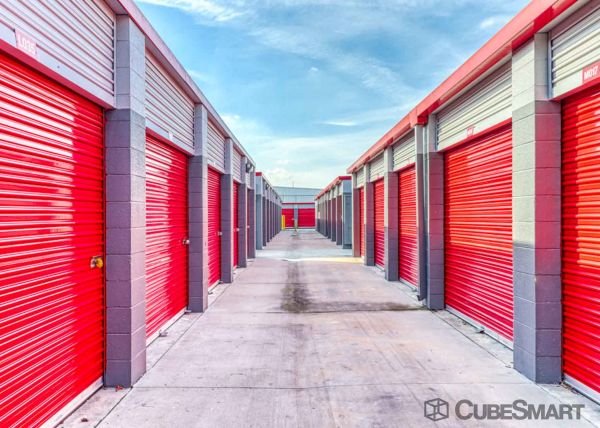 CubeSmart Self Storage - Long Beach - 2323 E. South St.: Lowest Rates ...