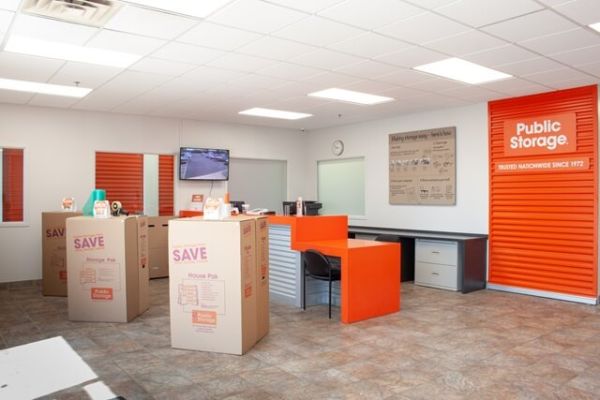 Public Storage - Edina - 7225 Bush Lake Rd: Lowest Rates - SelfStorage.com