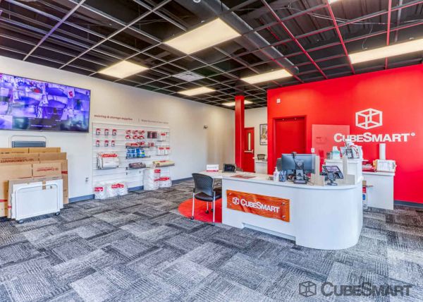 CubeSmart Self Storage - Indianapolis North Illinois Street: Lowest ...