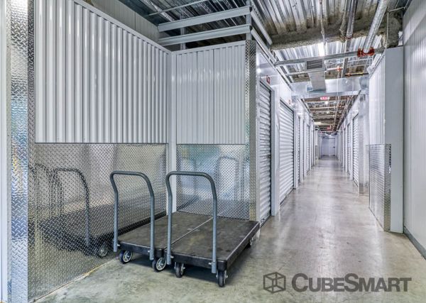 CubeSmart Self Storage - CT New London N Frontage RD: Lowest Rates ...
