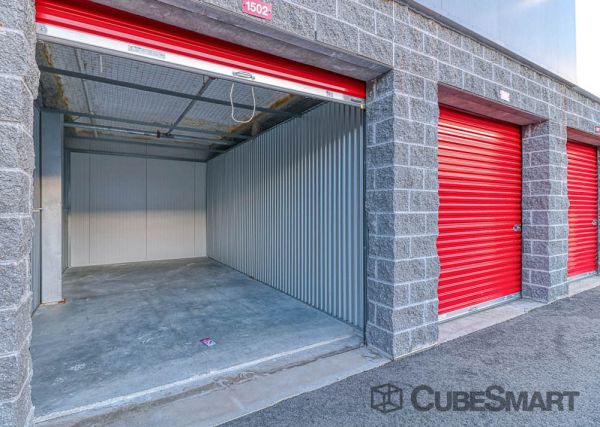 CubeSmart Self Storage - CT New London N Frontage RD: Lowest Rates ...