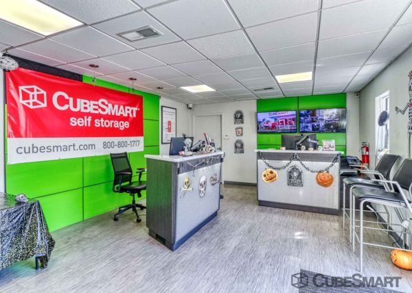 CubeSmart Self Storage MS Biloxi Pass Rd: Lowest Rates - SelfStorage.com