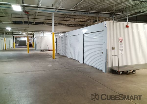 CubeSmart Self Storage - MI Lansing E Cesar Chavez Ave: Lowest Rates ...