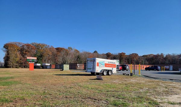 Rt 24 Self Storage: Lowest Rates - SelfStorage.com